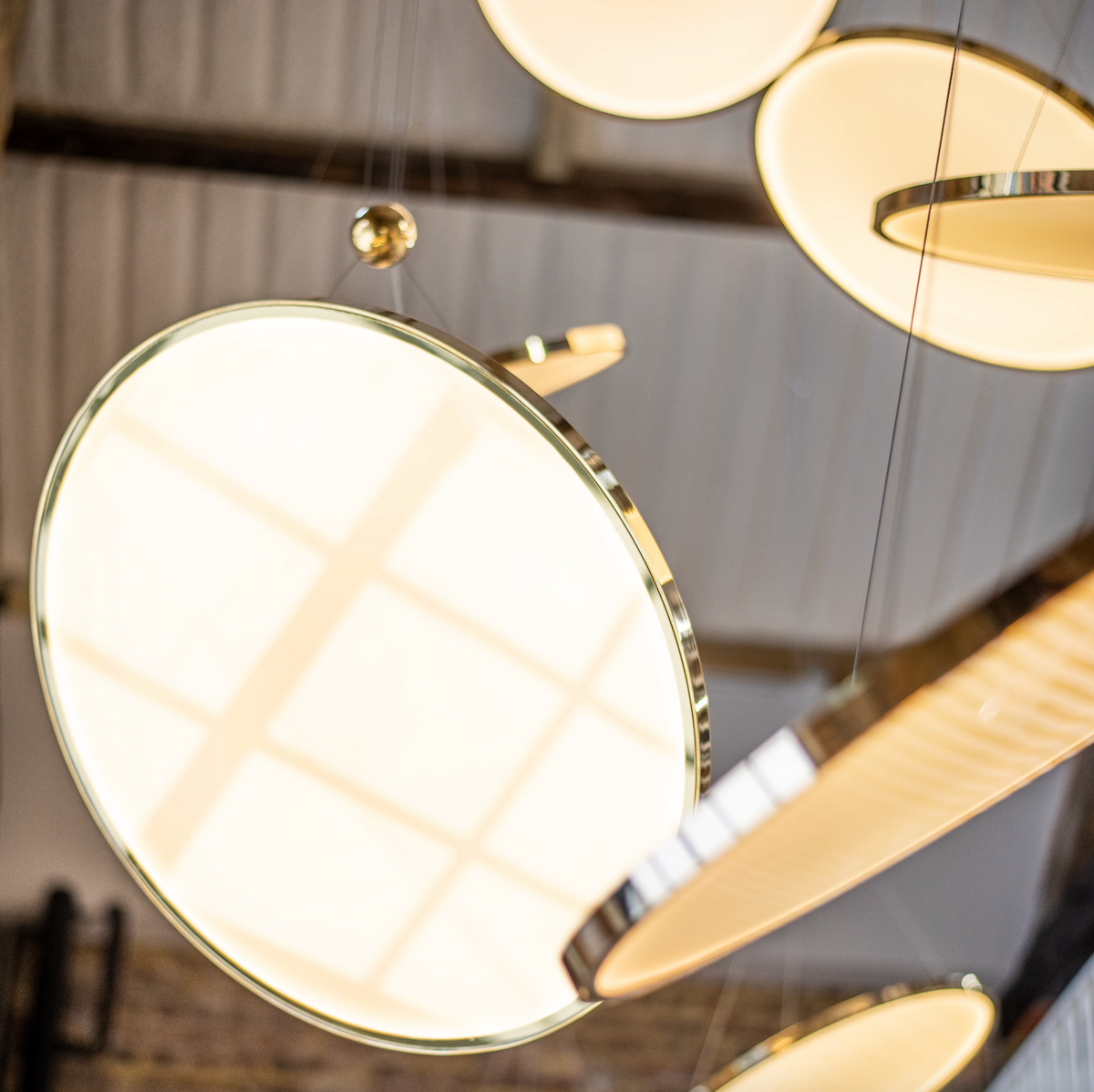 Kuulas 110 | Sculptural Glass Chandelier | Statement Lighting - Cameron ...